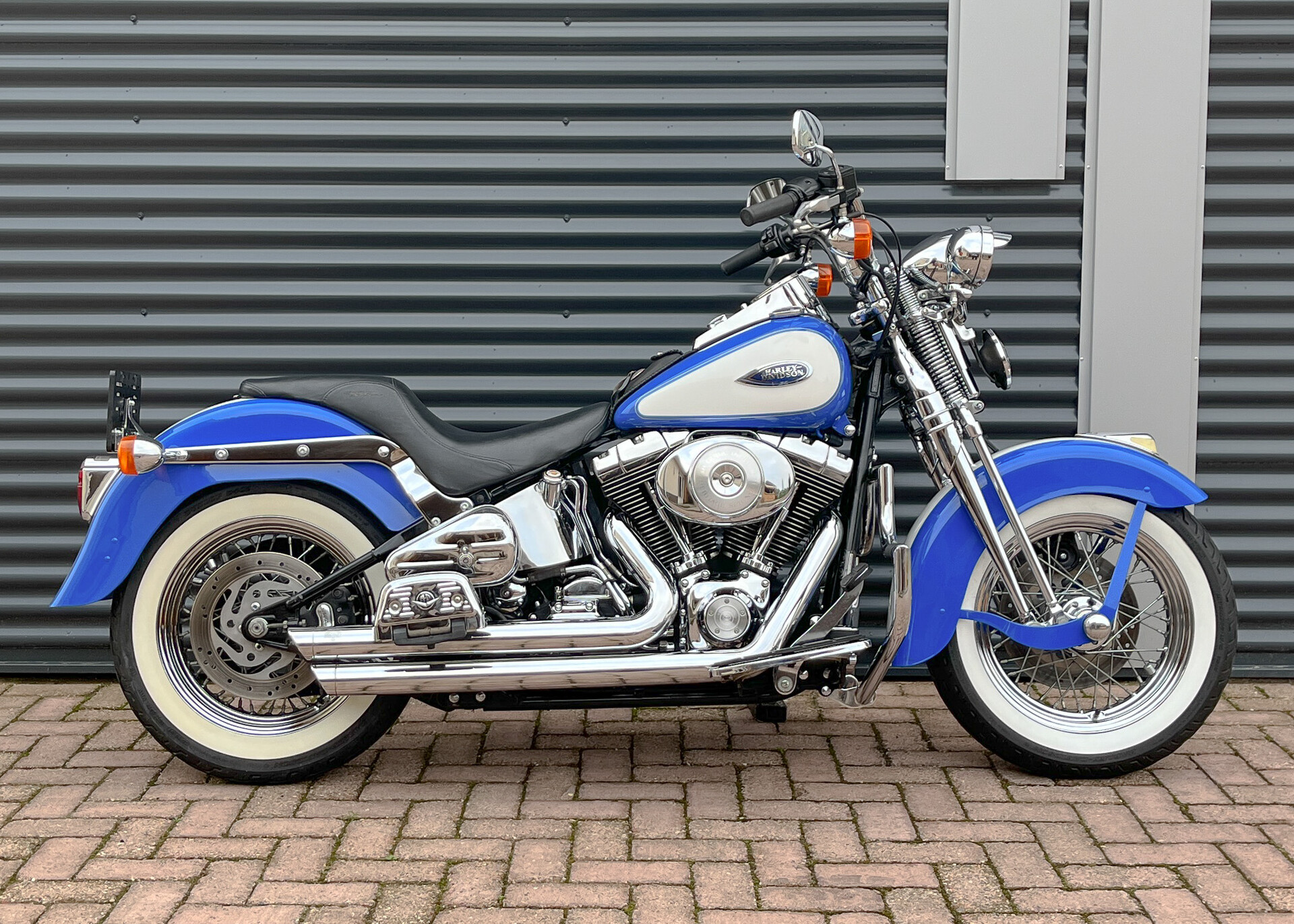 Harley-Davidson Heritage softail springer 2001 flsts - South East ...
